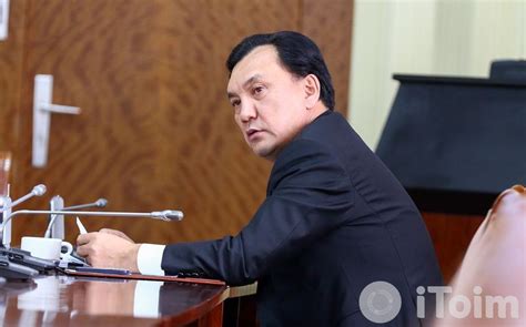 МАН ын бүлэг ХХААХҮ ийн сайд Б Батзоригийг огцруулахыг дэмжлээ