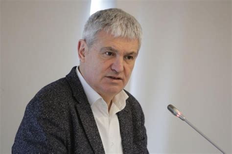 Президентът на КНСБ Увеличението на минималната заплата е стъпка напред