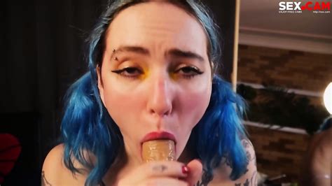 Kinky Young Woman Sucking Her Dildo Like Never Before Eporner