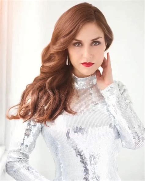 Hnn Spotlight Erin Karpluk Hollywood North News