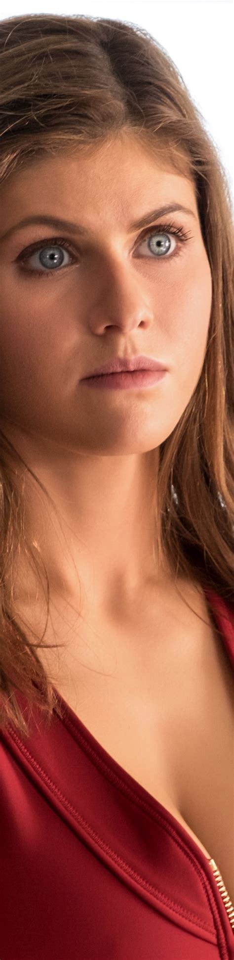 X Alexandra Daddario In Baywatch X Resolution Wallpaper