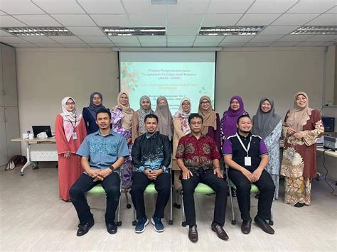 assoc prof ts dr mohd nasir mohd desa membuat paparan di linkedin