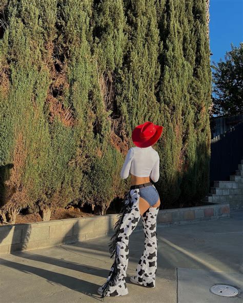 M Seng Lu Myanmar Model Girl