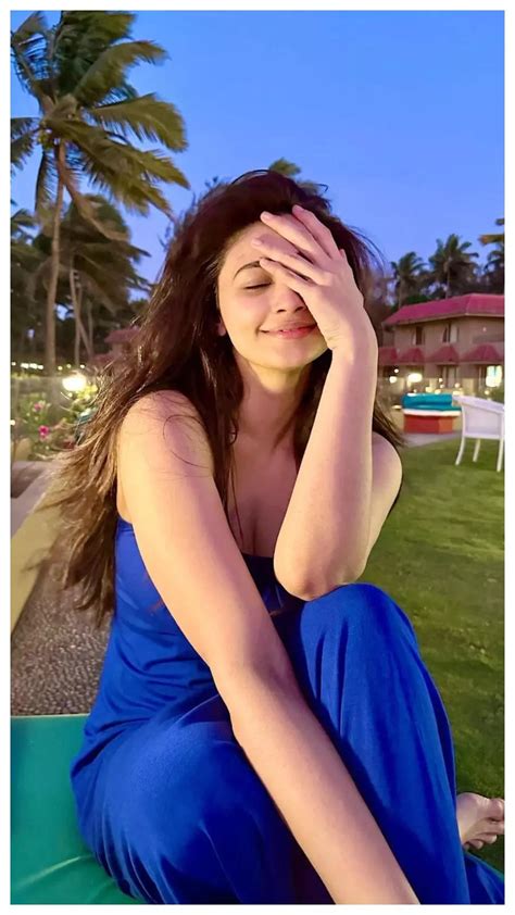 Indian Actress Daisy Shah