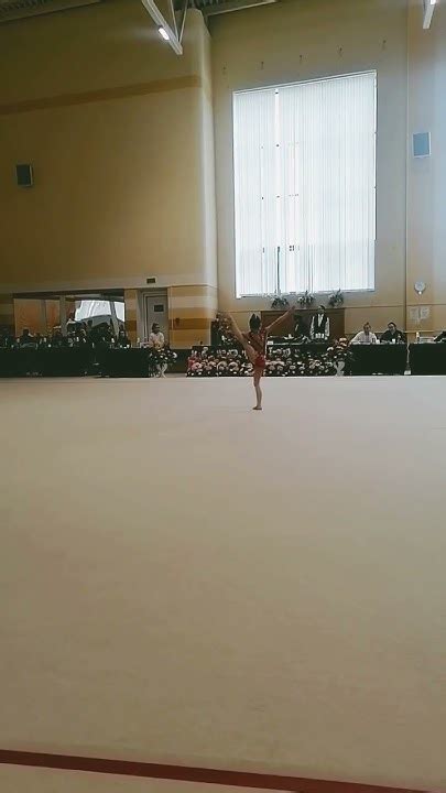 Художественная гимнастка Youtube