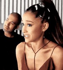 Ariana Blows Kiss Gif Ariana Blows Kiss Ariana Grande Discover Share Gifs