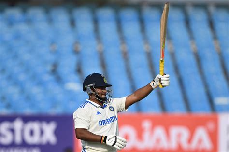 Sarfaraz Khan इस काऱण सरफराज खान को जडेजा से पहले बैटिंग के लिए भेजा