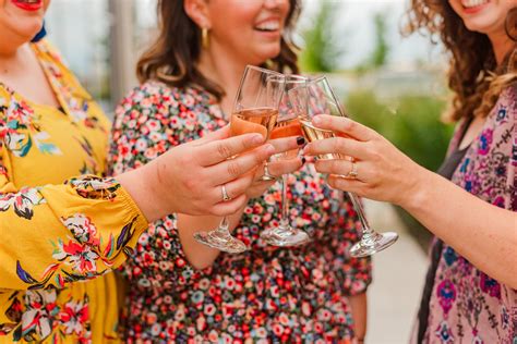 Candid Bee Photography Added A Candid Bee Photography