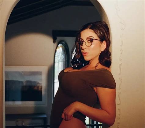 Lena The Plug A Hot Model Making Sensations On Social Media