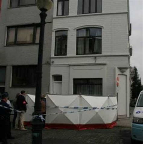 Бременна в петия месец жена закла мъжа си и гледа как изтича кръвта му За Жената