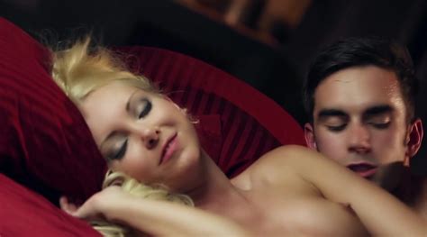 Young Couple Demonstrates What A Romantic Date Means Pornid Xxx