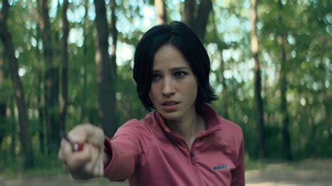 Dont Move 2024 Horror Thriller Film Soon On Netflix Trailer Movies And Mania