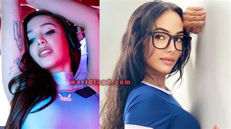 Minitinah Cristina Model Bio Age Height Photos Videos