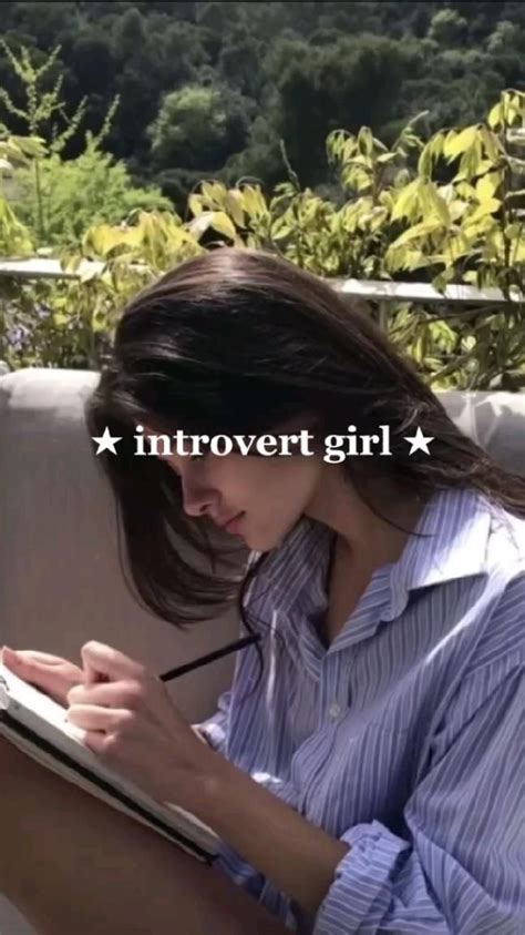 Introvert Girl ★ Introverti