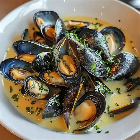 Easy Indulgent Steamed Mussels With Garlic Butter In 30 Minutes