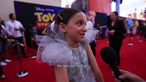 Madeleine Mcgraw Bonnie Desde El Red Carpet De Toy Story 4 Youtube