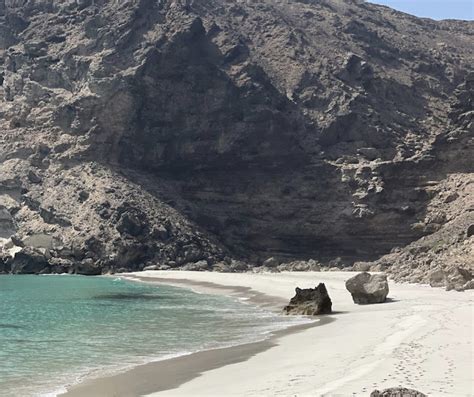 Menji Beach Oman Ultimate Guide January 2026