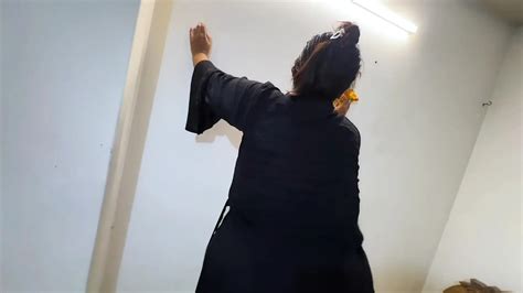 Ein Schönes Muslimisches Heißes Zimmermädchen Mit Dickem Arsch In Saudi