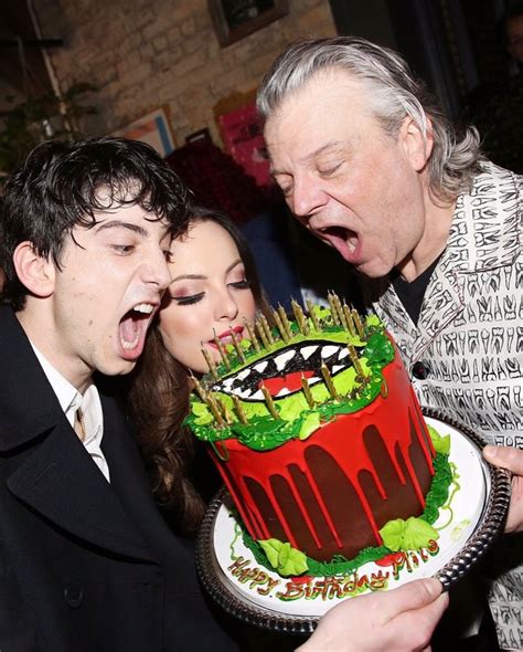 Elizabeth Gillies Lizgillz • Instagram Photos And Videos