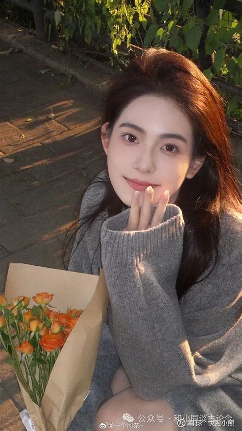 我该怎么表达呢 我该怎么表达呢周五的时候我说可能会发不出来或者发出来后也会被判违规删除你们看过的人就知道那篇文章满腔赤诚虽然
