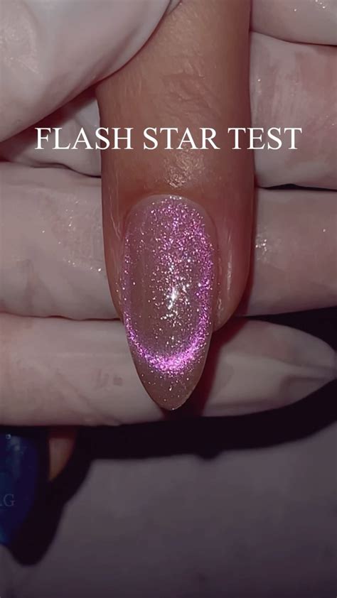 🎗현짱 🇰🇷 현짱네일 요즘 핫하다는 하트자석놀이 이런걸 꿀팁이라고 할 수 있을까 후다닥 찍은 영상이에요 보신분들에게 도움이 되었으면 좋겠어요 전 공식이 있는걸