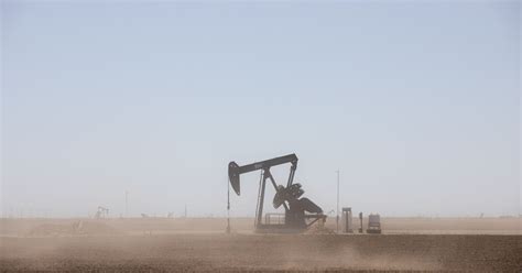 Oil Retreats Amid China Concerns Following Seven Weekly