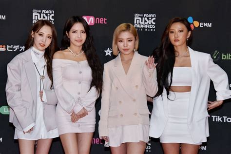 Watch Mamamoos Hwasa Shares Unsettling Comeback Trailer
