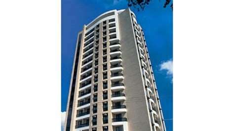 Blue Tree Towers Anália Franco