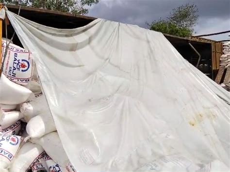 Overloaded Container Overturned After Losing Control अनियंत्रित होकर