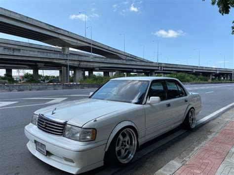 Toyota Crown Jzs133