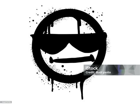 웃는 얼굴 이모티콘 문자 스프레이로 그린 그래피티는 흰색 위에 검은색으로 미소를 짓는다 흰색 배경에 격리되어 있습니다 벡터 그림 스프레이 페인트에 대한 스톡 벡터 아트 및