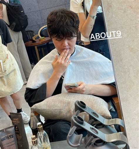 리프컷 추천 미용실 남자빈티지펌 이마덮는머리 어바웃9홍대입구본점 바다원장 네이버 블로그