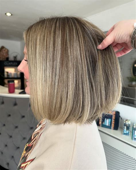 Shoulder Length Haircuts With Layers Straight Hair