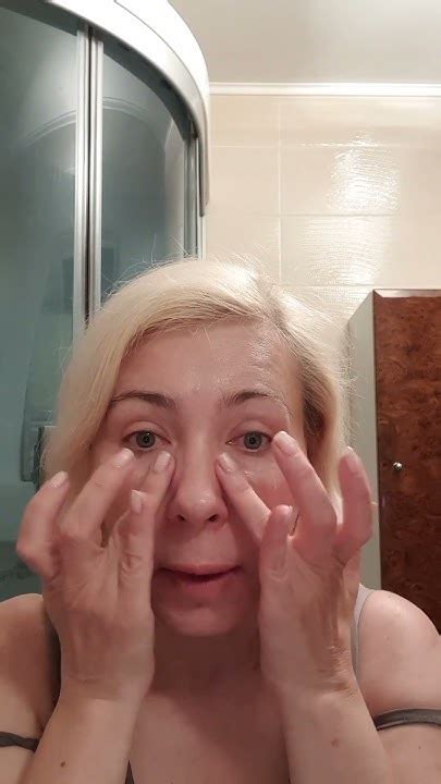 Как наносить крем для глаз Youtube