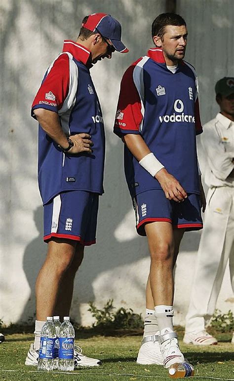 Troy Cooley Discusses Tactics With Steve Harmison ESPNcricinfo Com