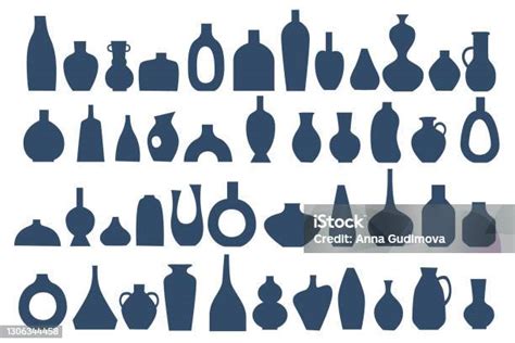 손으로 그린 세라믹 꽃병 세트 흑백 꽃 꽃병 토기 주전자의 실루엣 도자기에 대한 스톡 벡터 아트 및 기타 이미지 도자기 꽃병 실루엣 Istock