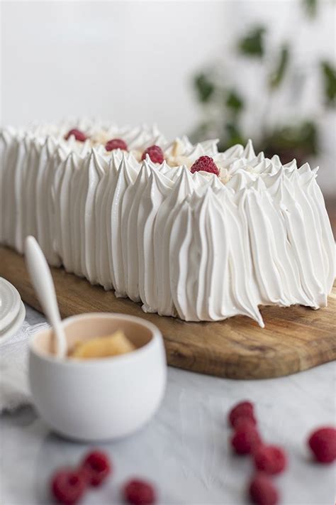 Torta De Merengue Frambuesa Y Manjar La Berlín