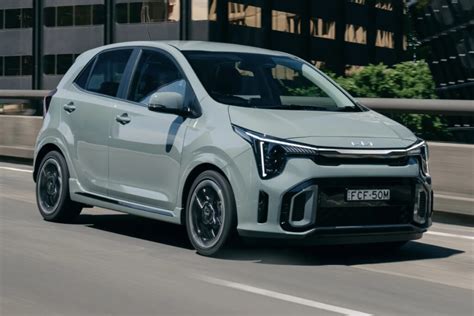 디자인 하나는 역시 역대급으로 출시한 기아의 신형 모닝 결국 여기까지