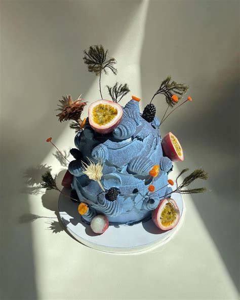 스티커 Stickher On Instagram 바위케이크 동그라미 네모 하트 정도의 케이크 모양만 상상하셨다면 이젠 옛날 사람 취급 당할지도 몰라요 요즘