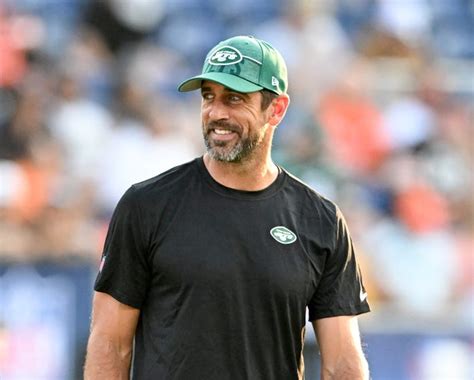 Aaron Rodgers Health Hacks Include Drug Trips And Dolphin Sex Sounds Business Insider