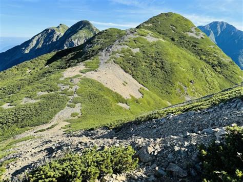 南アルプスを3泊4日で縦走登山 3日目 聖平小屋聖岳赤石岳荒川小屋泊 2024 9 6 山あり谷あり Outside All Day