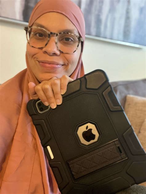 Meet Daniela Ortiz Canvasrebel Magazine