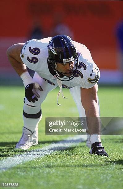 Michael Mccrary American Football Photos And Premium High Res Pictures Getty Images