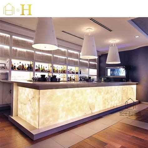 의류 상점 싱크대 진열장을 위한 유행 디자인 상점 현금 카운터 계산대 테이블 Buy 현금 카운터점원 테이블 의류 상점디자인 상점 현금 카운터 Product On