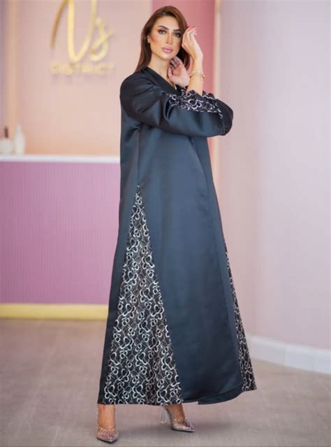 Classy Sleek Satin Finish In A Deep Rich Hue Accentuated By Intricate