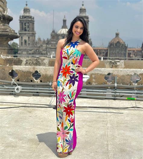 Melissa Robles R Piesfamosas