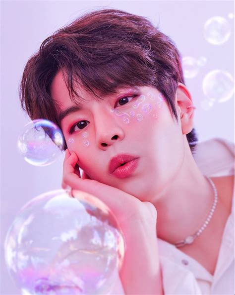 Seungmin Edit Moonbyul Gambar Hyungwon