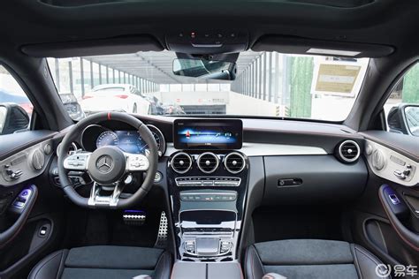 【奔驰c级 Amgamg C 43 4matic 轿跑车内饰全景正拍图片 汽车图片大全】 易车