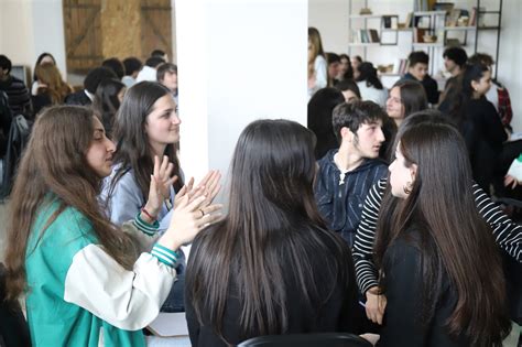 ოზურგეთის 🦉📚 ოზურგეთის მუნიციპალიტეტის კულტურის და მოსწავლე ახალგაზრდობის ცენტრის