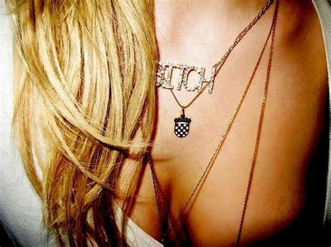 Best Cleavages In The World Jewellery Necklace On Cleavage